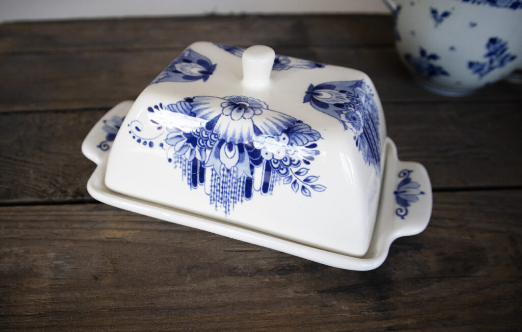 Butter dish l Royal Delft l Delfts Blue