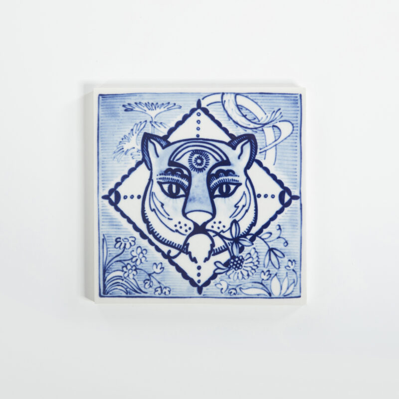 Tile Extinct Animals Golden Tiger pagina | Delfts Blauw | Royal Delft
